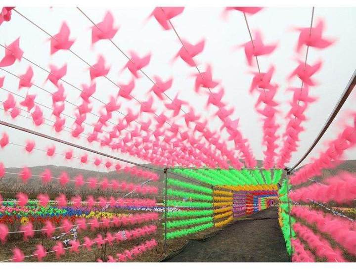 100Pcs Plastic Pinwheels Fiesta Flag Party Supply Hanging Plastic ...