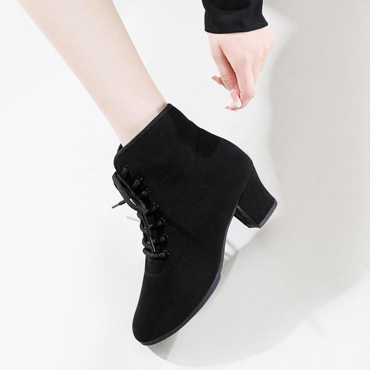 Japan buys square dance shoes, soft-soled dance shoes, Latin high-top ...