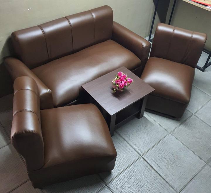 SALA SET BROWN LEATHER WITH CENTER TABLE URATEX FOAM | Lazada PH