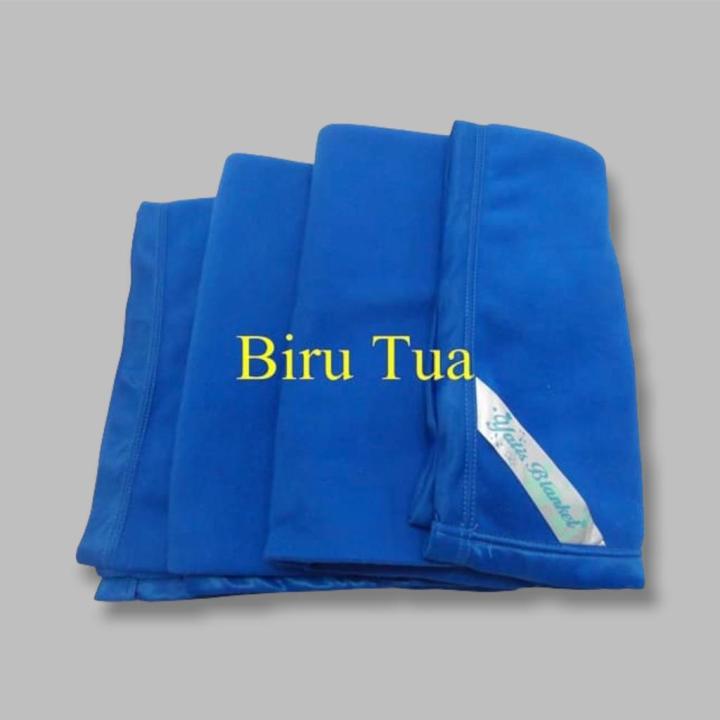 Selimut Polos Merk Yatis Warna Biru Tua | Lazada Indonesia