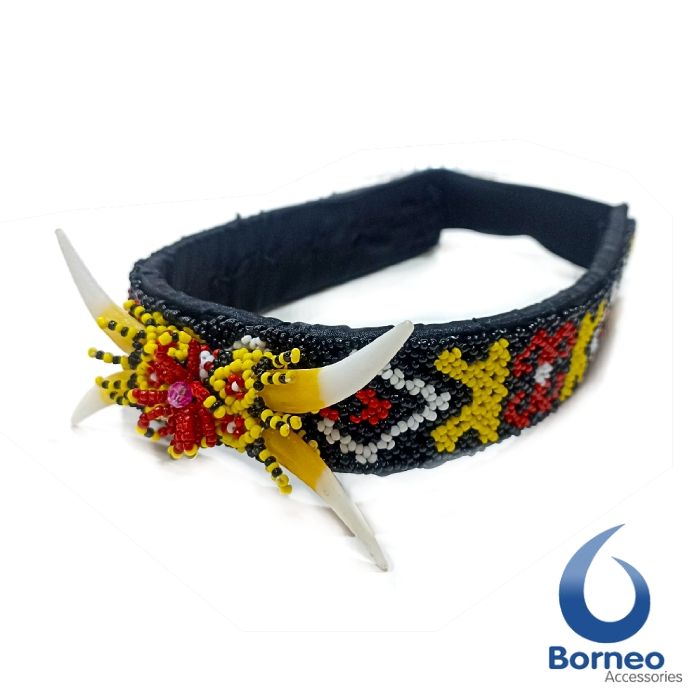 Hiasan Ikat Kepala Bando Bandana Adat Khas Suku Dayak Kalimantan ...