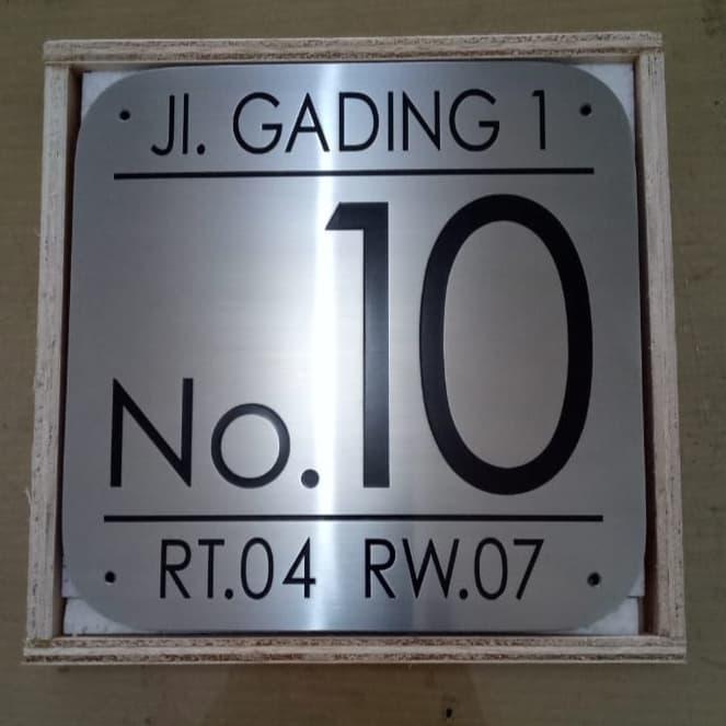 NOMOR RUMAH STAINLESS STEEL ETCHING/GRAFIR UKURAN PLAT 20X20CM | Lazada ...
