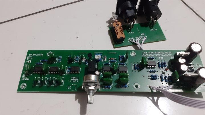 KIT PREAMP LIMITER CROSSOVER 2WAY UNTUK SPEAKER AKTIF PRO | Lazada ...