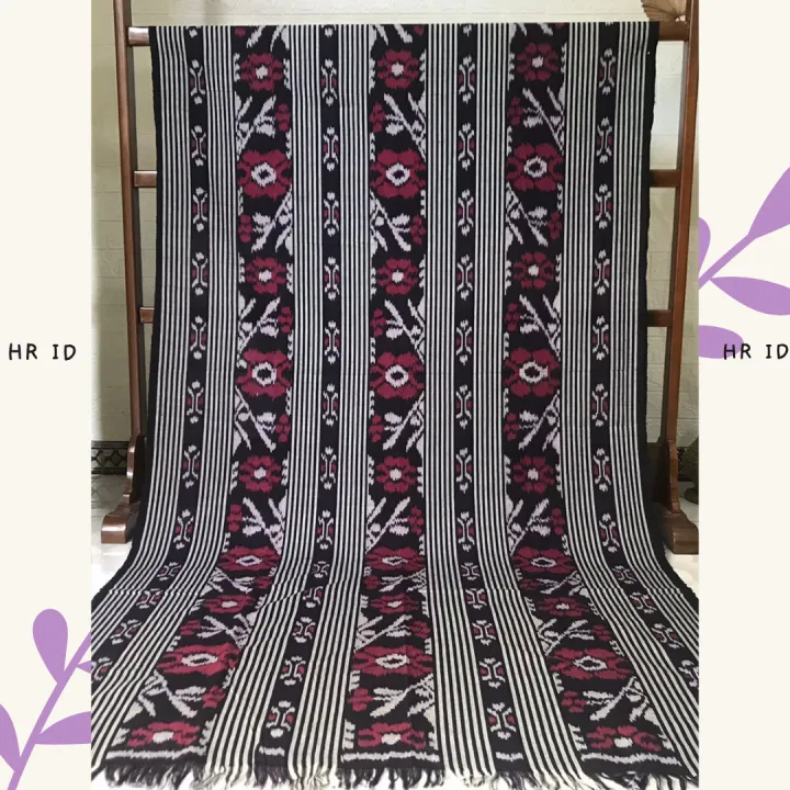 Batik Tenun Troso Halusan tenunan jepara motif kembang bunga mawar ...