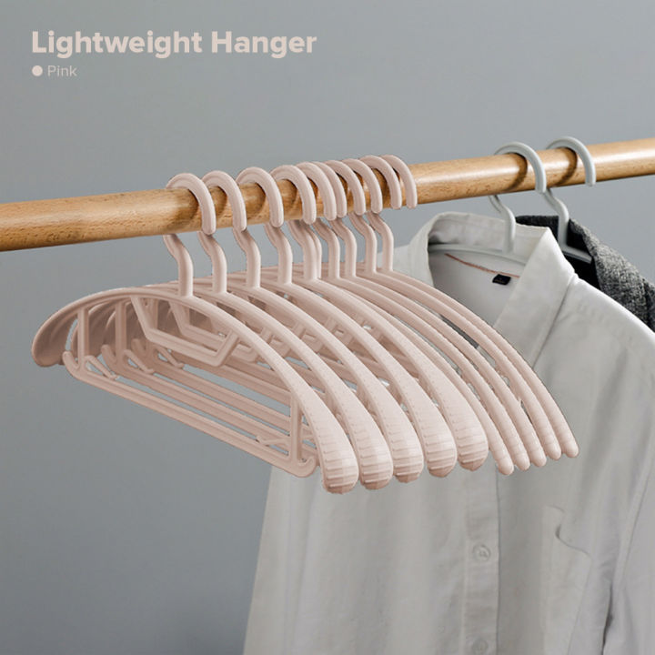 Locaupin 5pcs No Shoulder Bumps Narrow Hanger Heavy Duty Space Saving ...