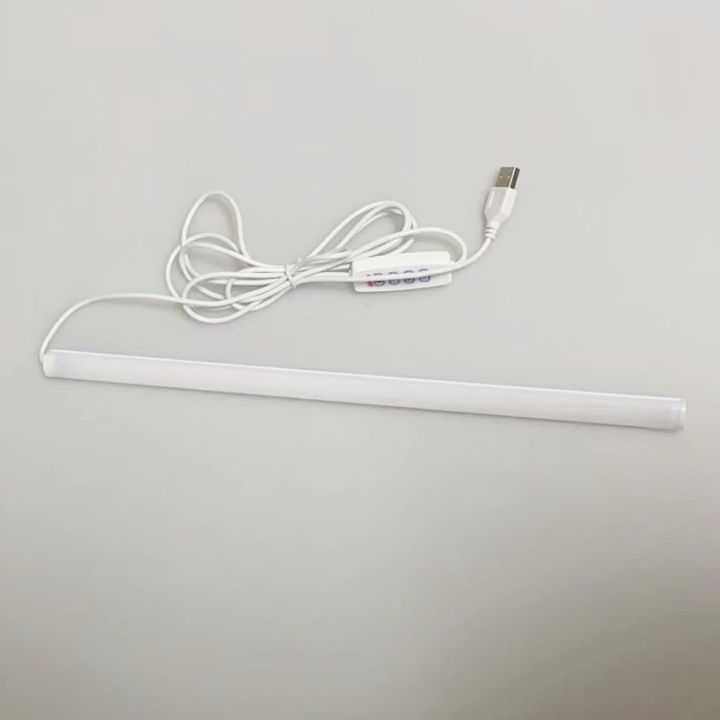 In the live broadcast room, the chin light bar fills the light, and the ...