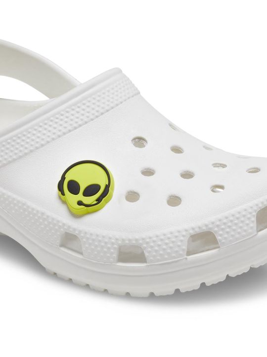 CROCS Jibbitz Alien With Headset ตัวติดรองเท้า | Lazada.co.th