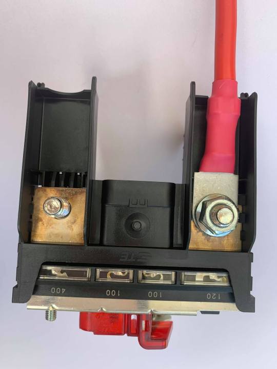 Main Battery Fuse Block - GM 52118949 - Chevrolet Trailblazer Colorado ...